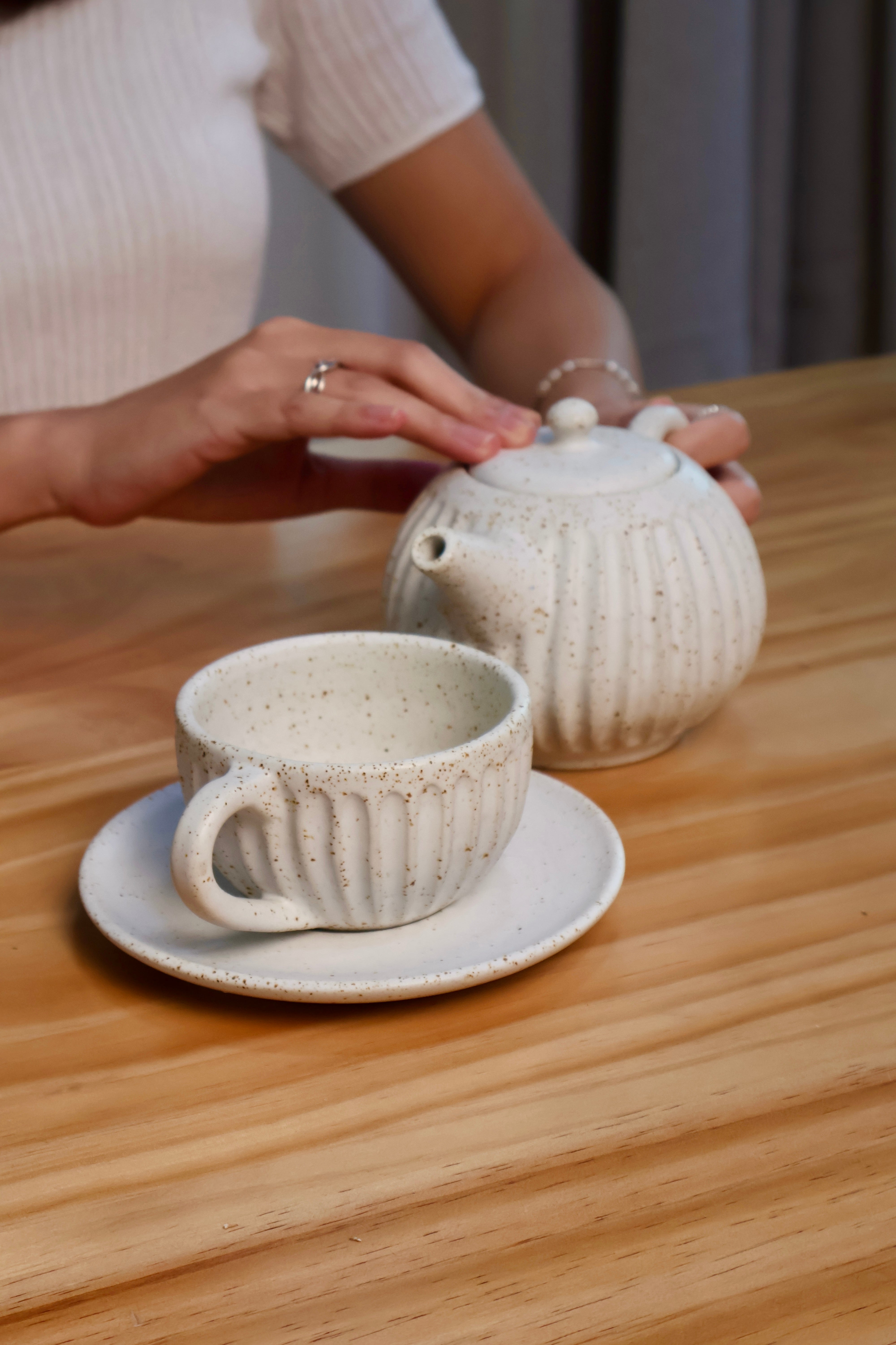 Ilora Tea Set – Forme